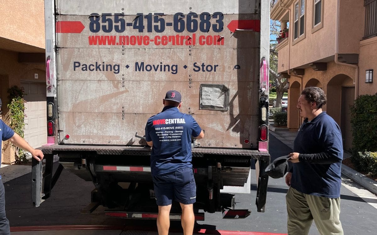 Ultimate Guide: Hiring LA Residential Movers - Move Central